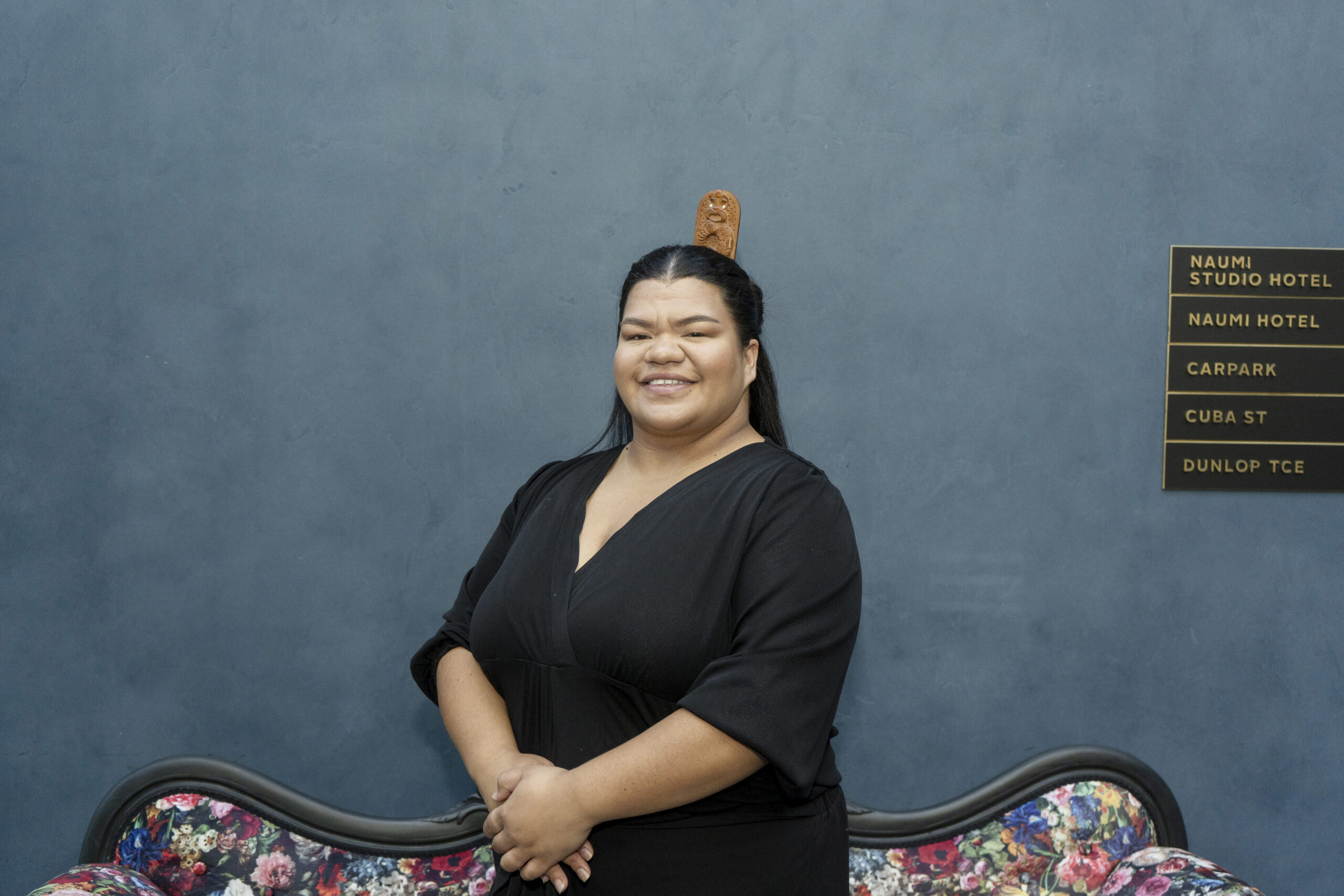 Ave-Elise Adams - Home - Ringa Hora